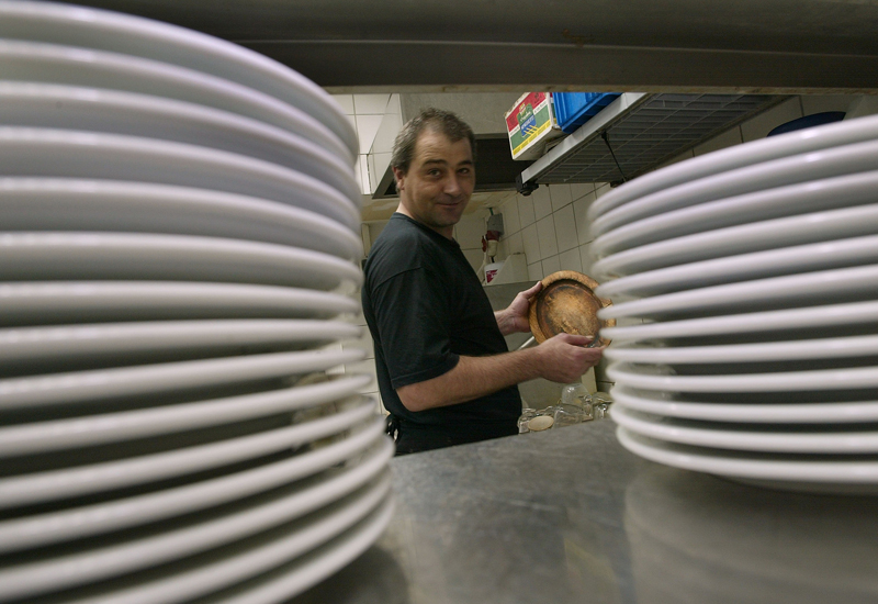 Hygiene regs drive dishwashing equipment standards