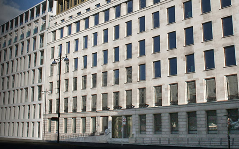Liverpool Uni begins £140,000 London catering work