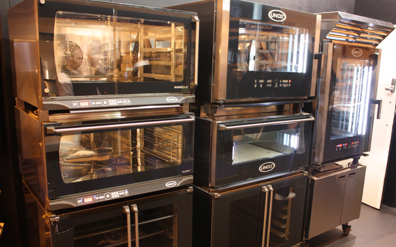 Unox brings in new stone deck oven
