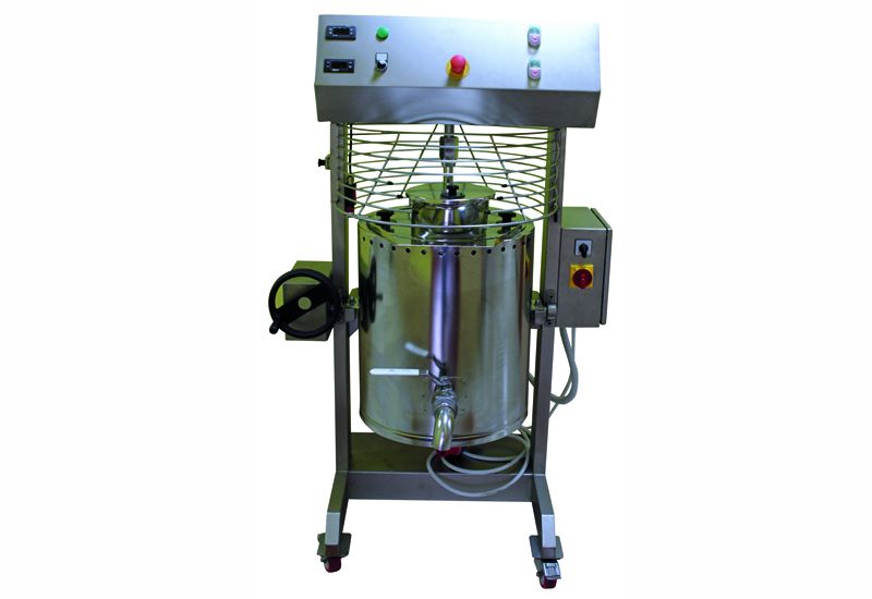 Creeds heats up mixer market