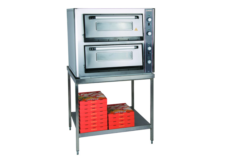 Katerbay takes stock of twin-deck pizza ovens