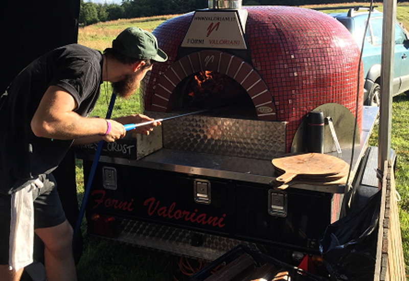 Trailer oven proves a pizza profit-maker
