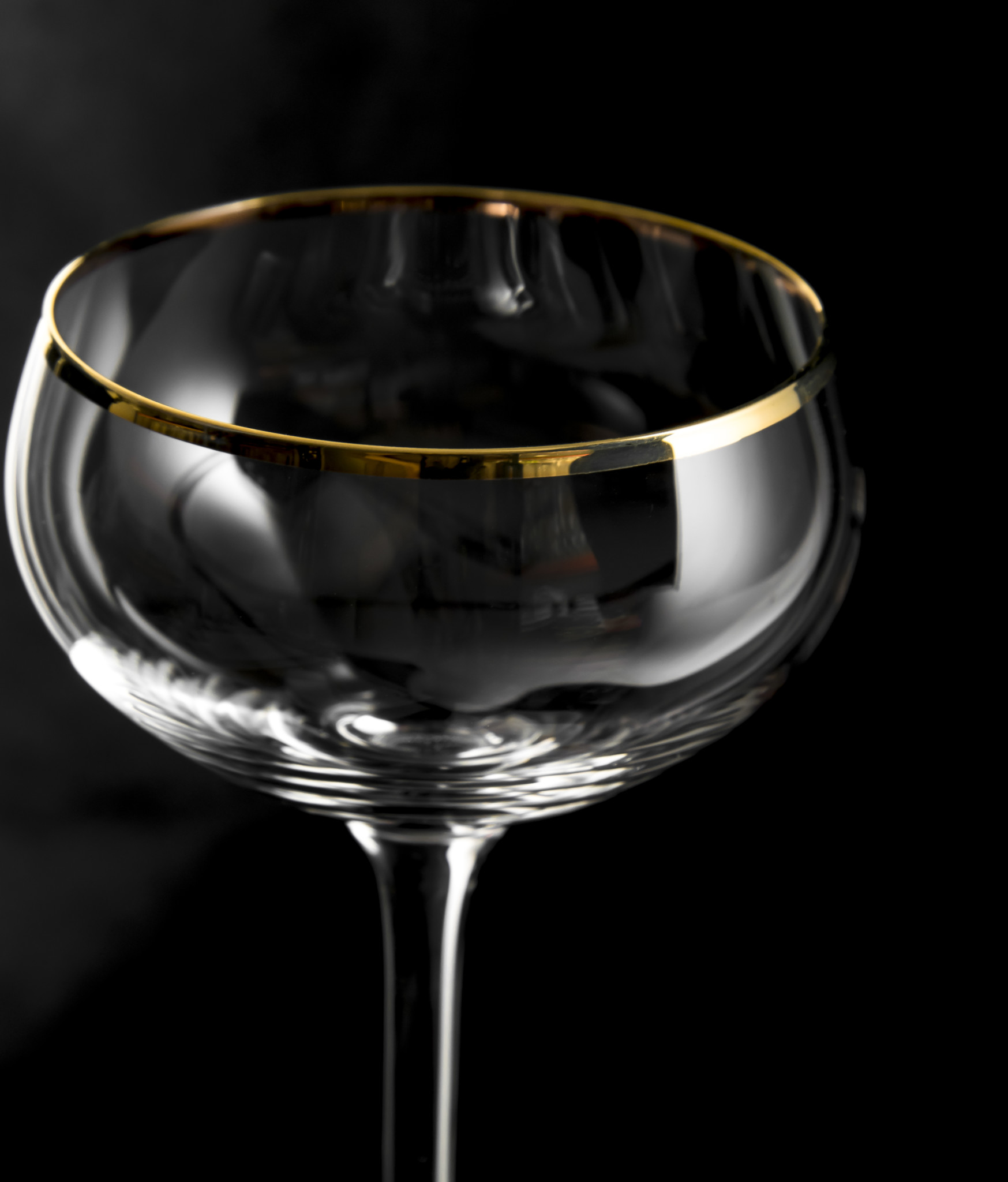 IN PICS: Urban Bar unveils gold rimmed crystal cocktail glass offering