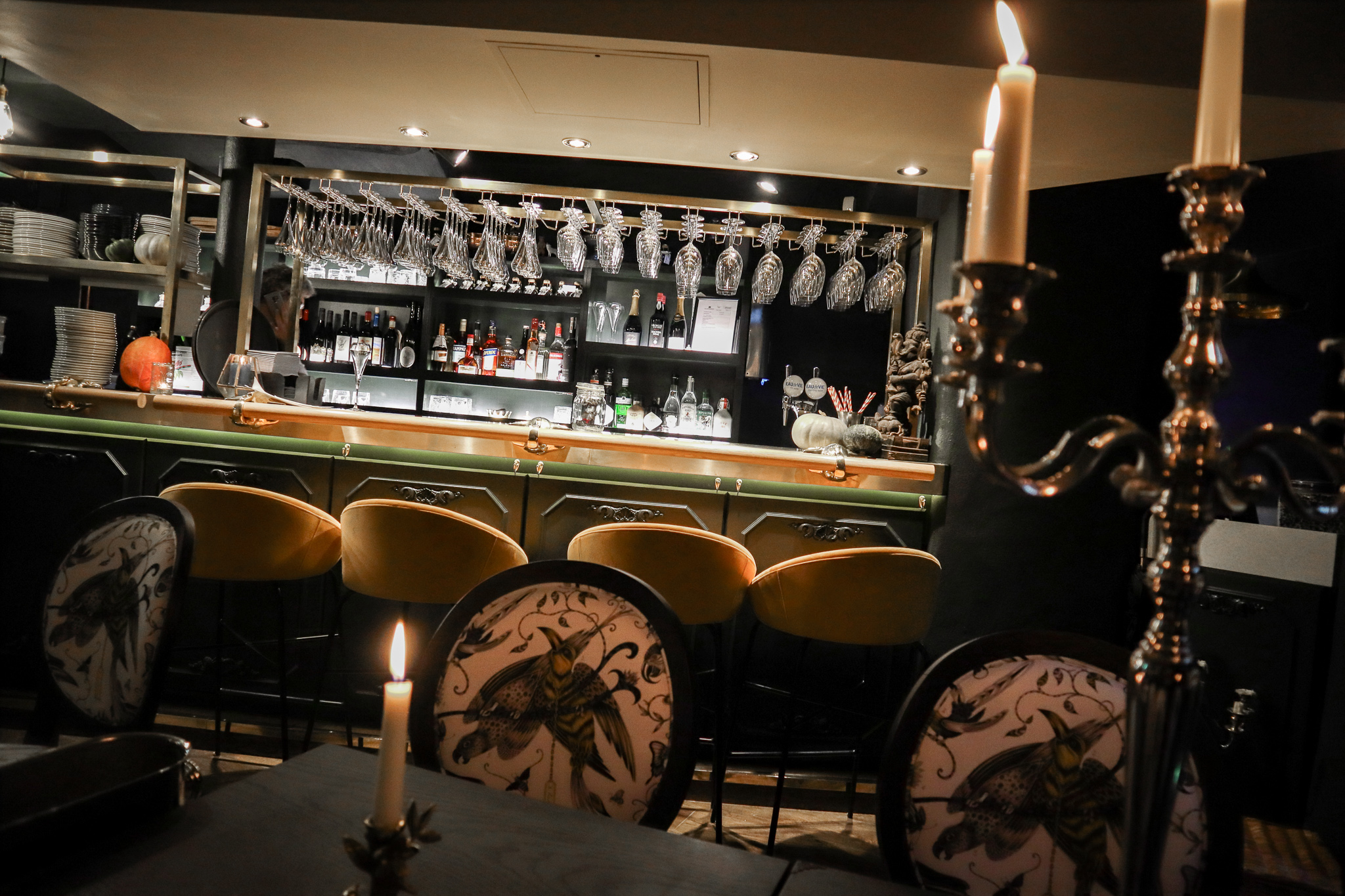 iFour secures new bar and kitchen for London wine bar after ...
