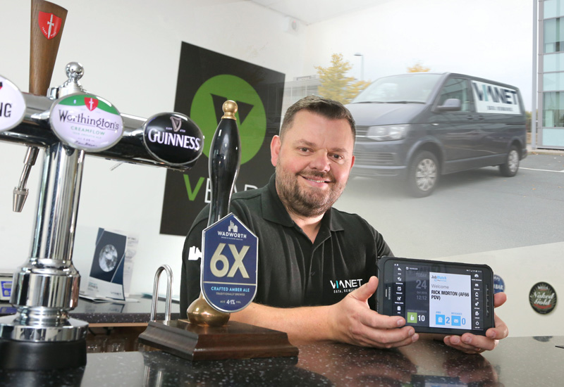 Beer dispenser monitor technicians go paperless