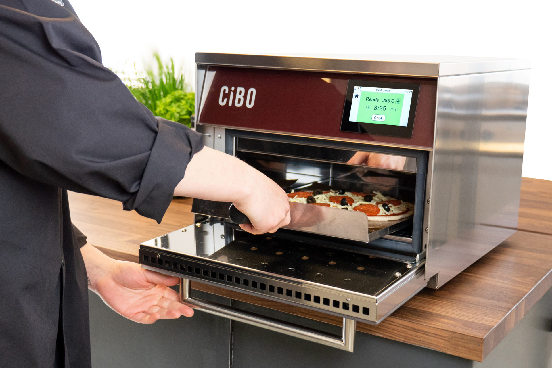 Lincat celebrates its 50th anniversary