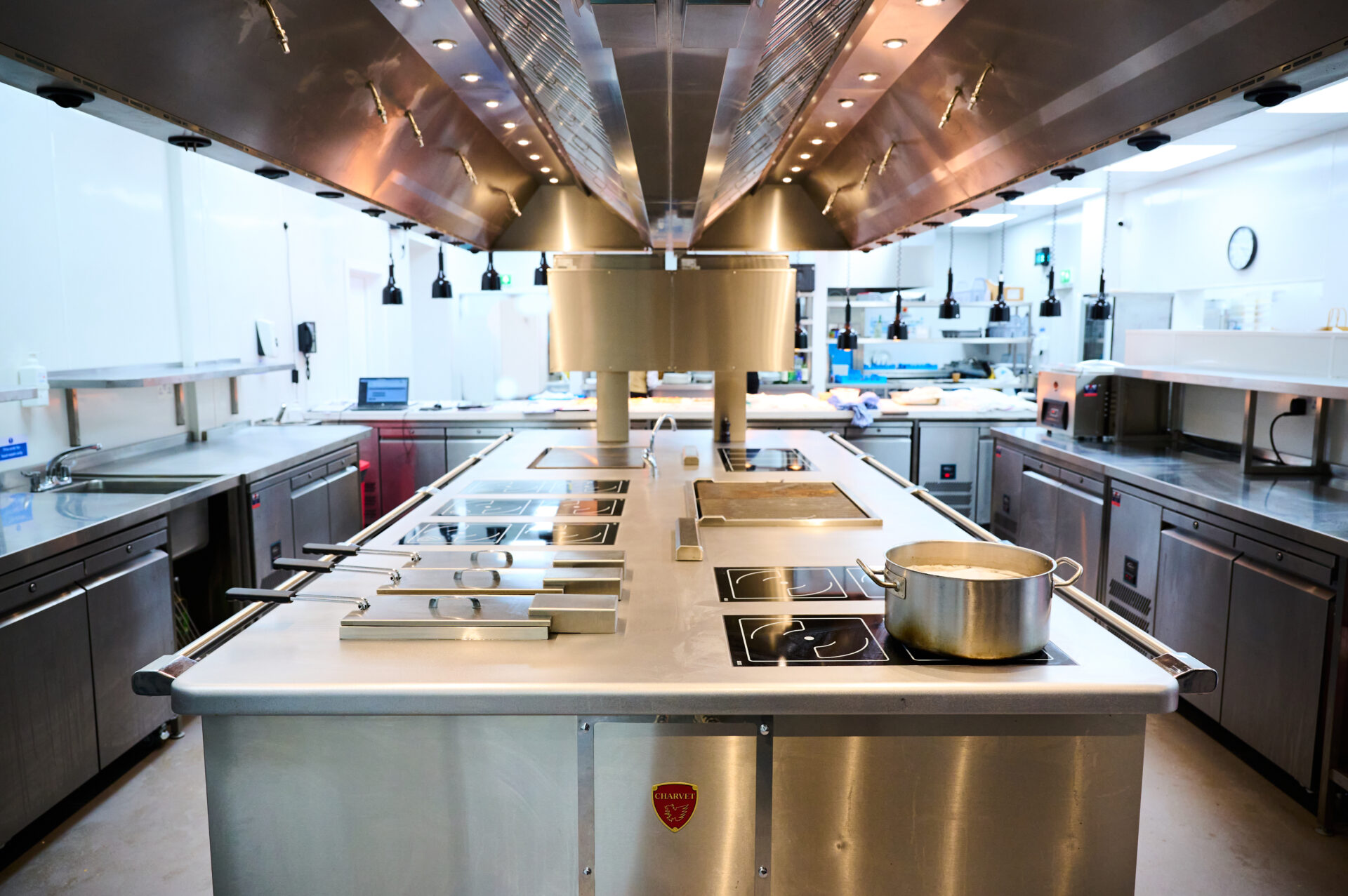 PROJECT FOCUS: Bovey Castle crowns stunning new kitchen from Sprint