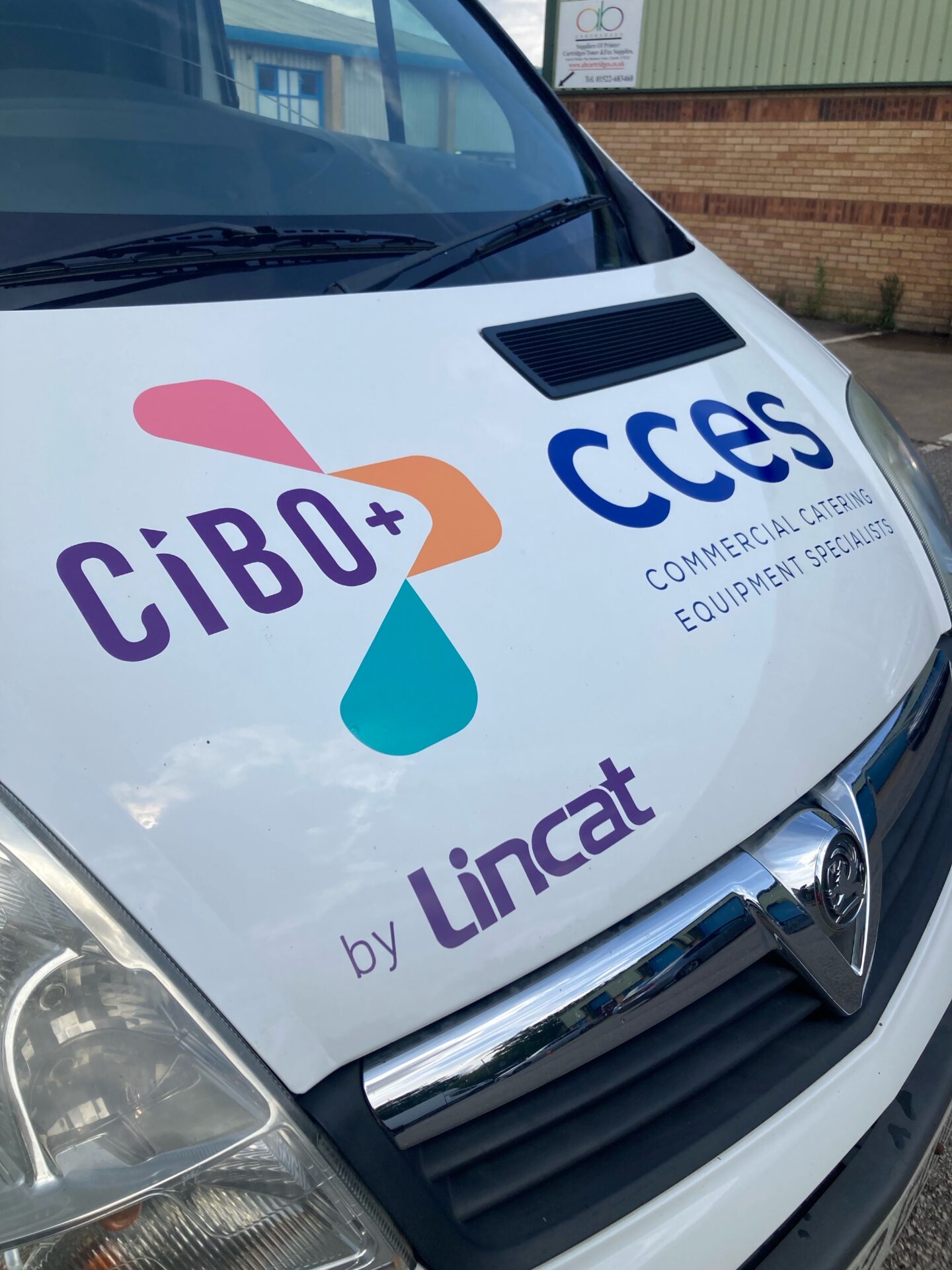 CCES champions dedicated technical service for Lincat high-speed ovens