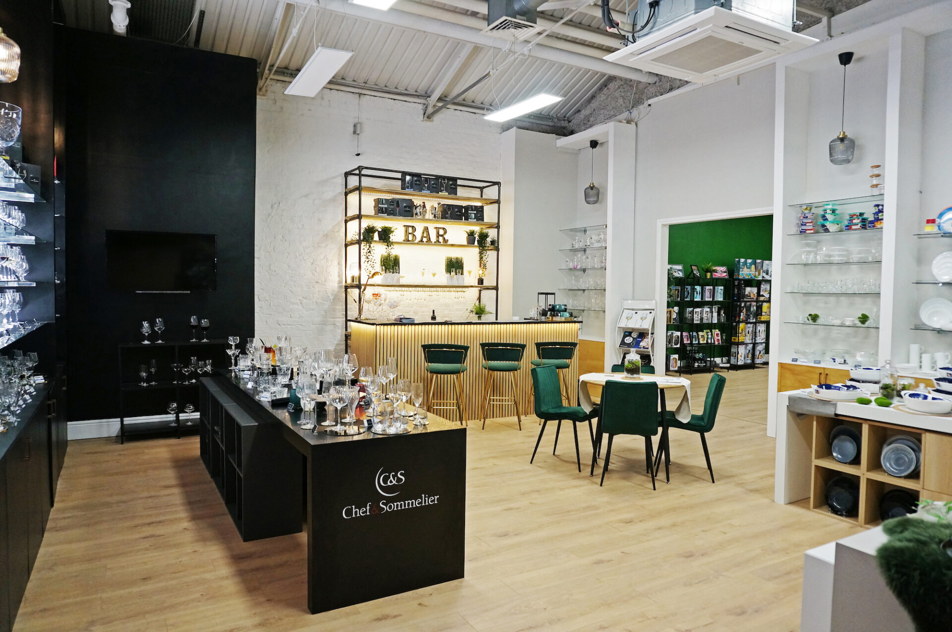 Arc UK shapes up for new chapter by opening industry showroom