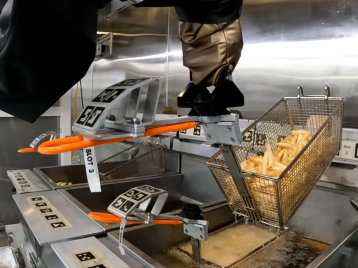 What does the world’s first fully automated restaurant look like?