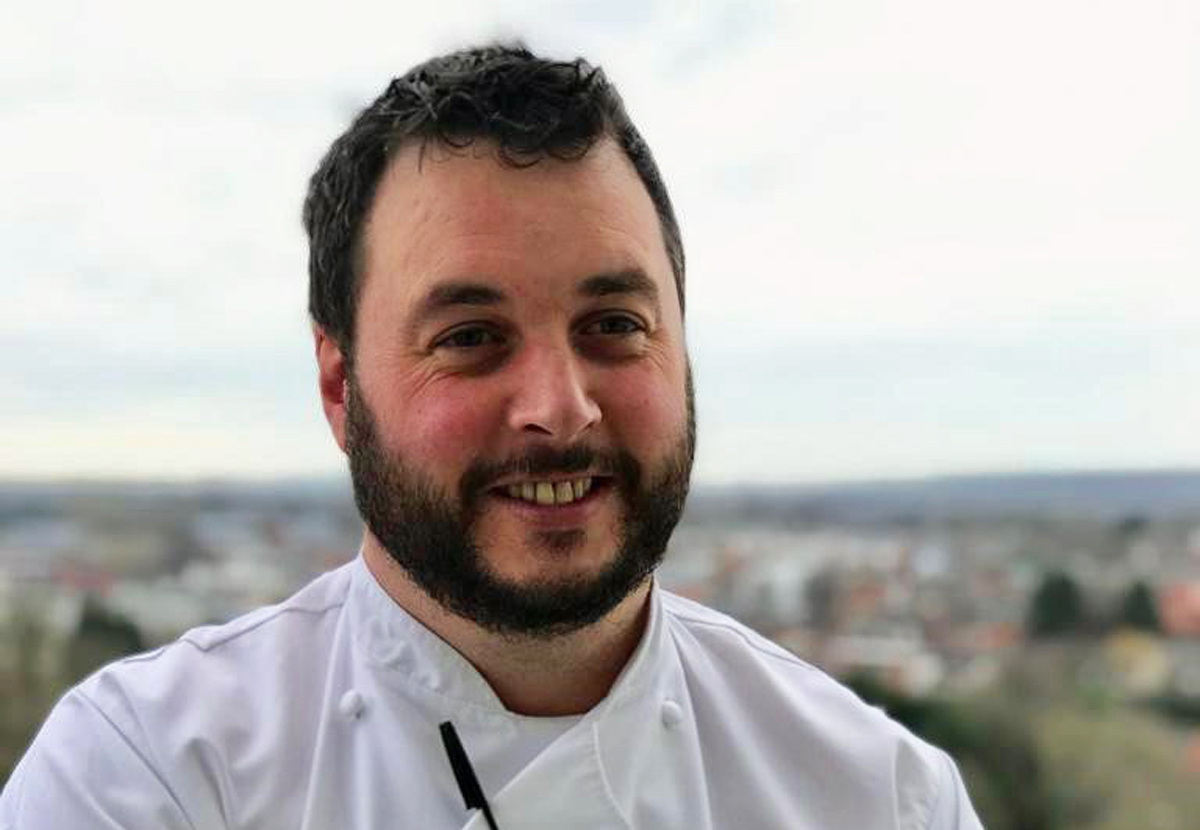 Ex-Robot Coupe chef in through the door at Metcalfe