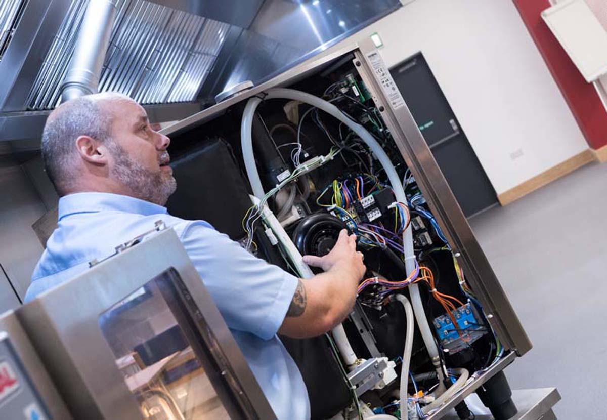 Parts Town training guru hands over the reins after 35 years in the ...