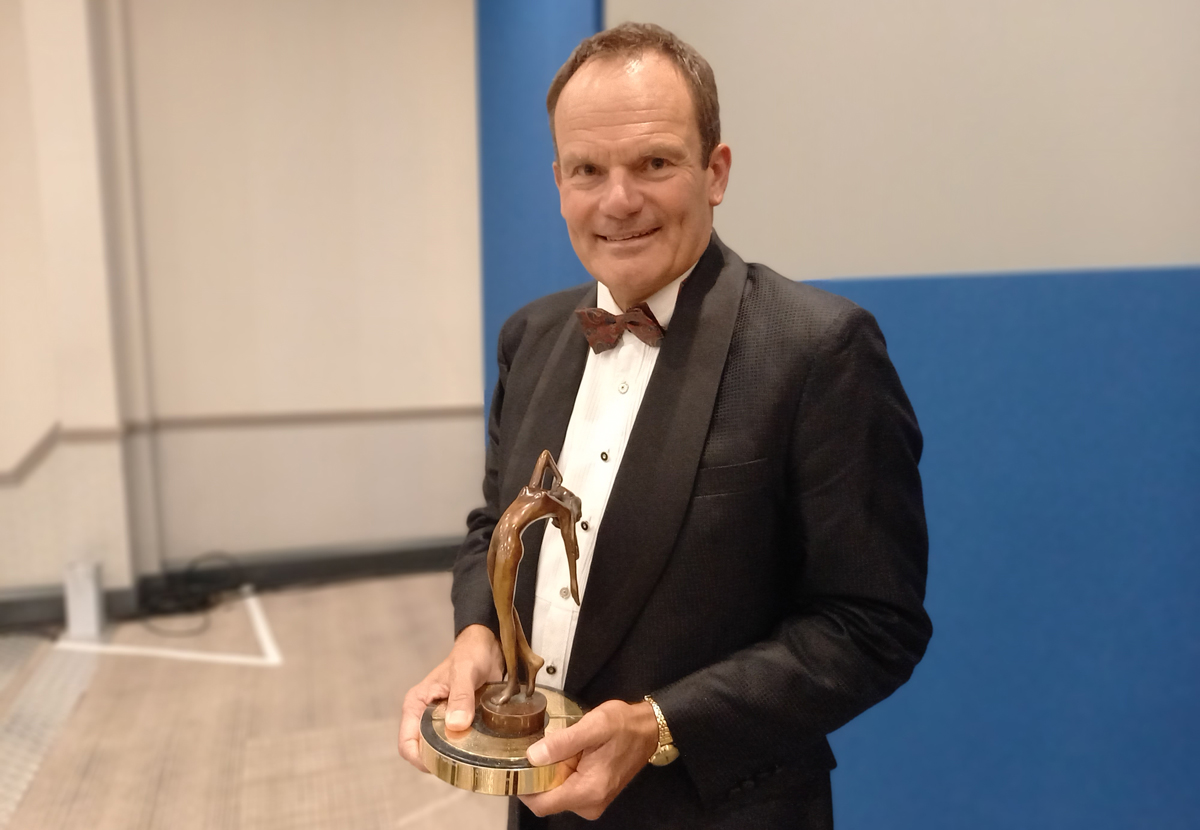 Malcolm Harling honoured by catering equipment peers